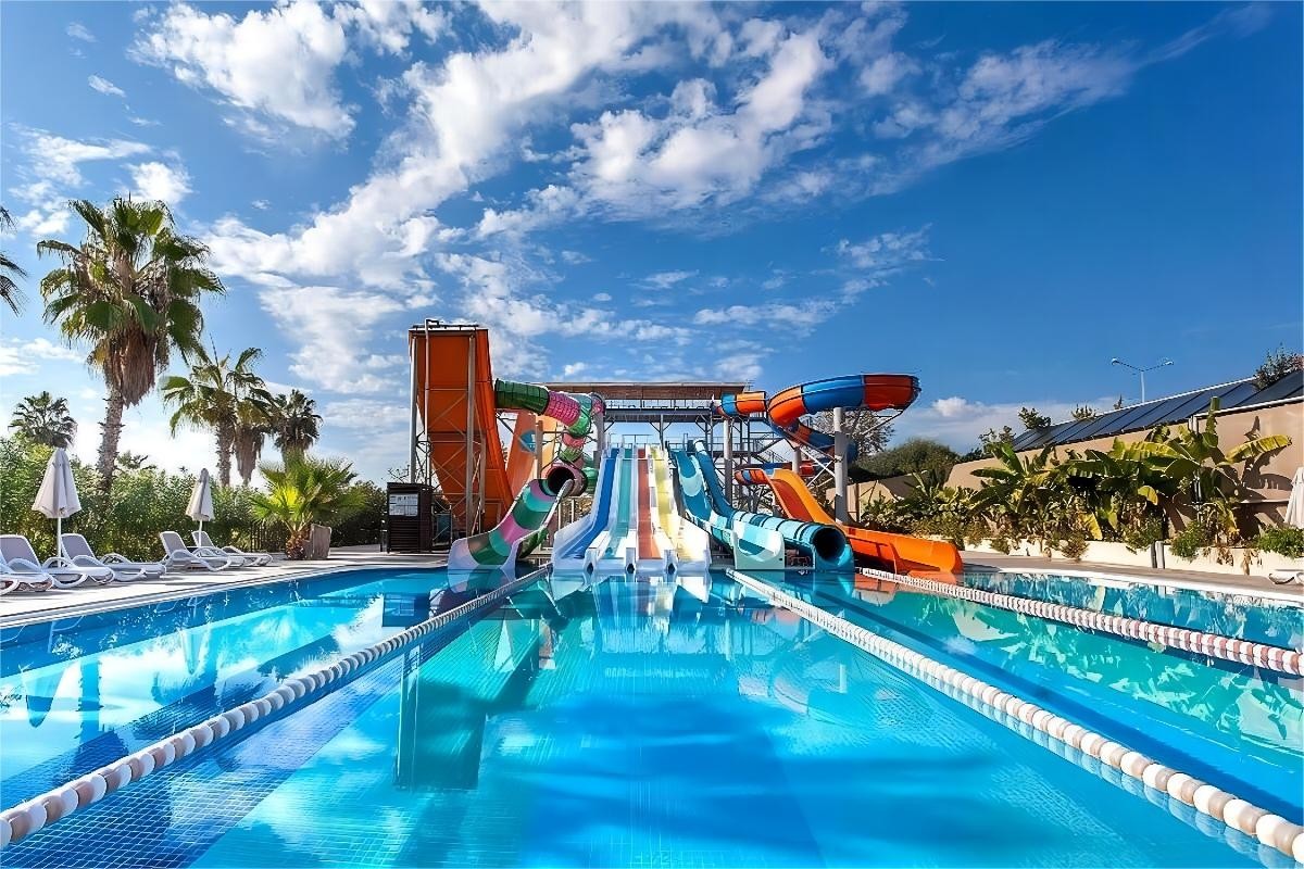 Amusement Park Rides Adult Water Big Slide Fiberglass With 220 M3/h ...