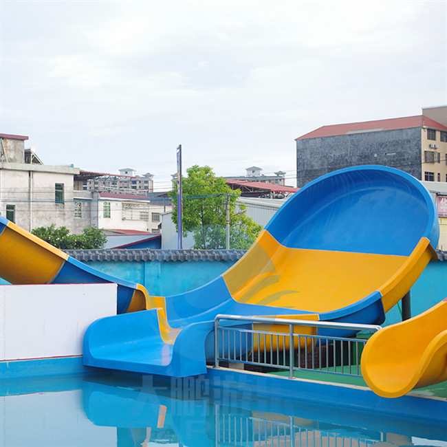 Small Boomerang Water Slide Children Fiberglass Swimming Pool Slide
